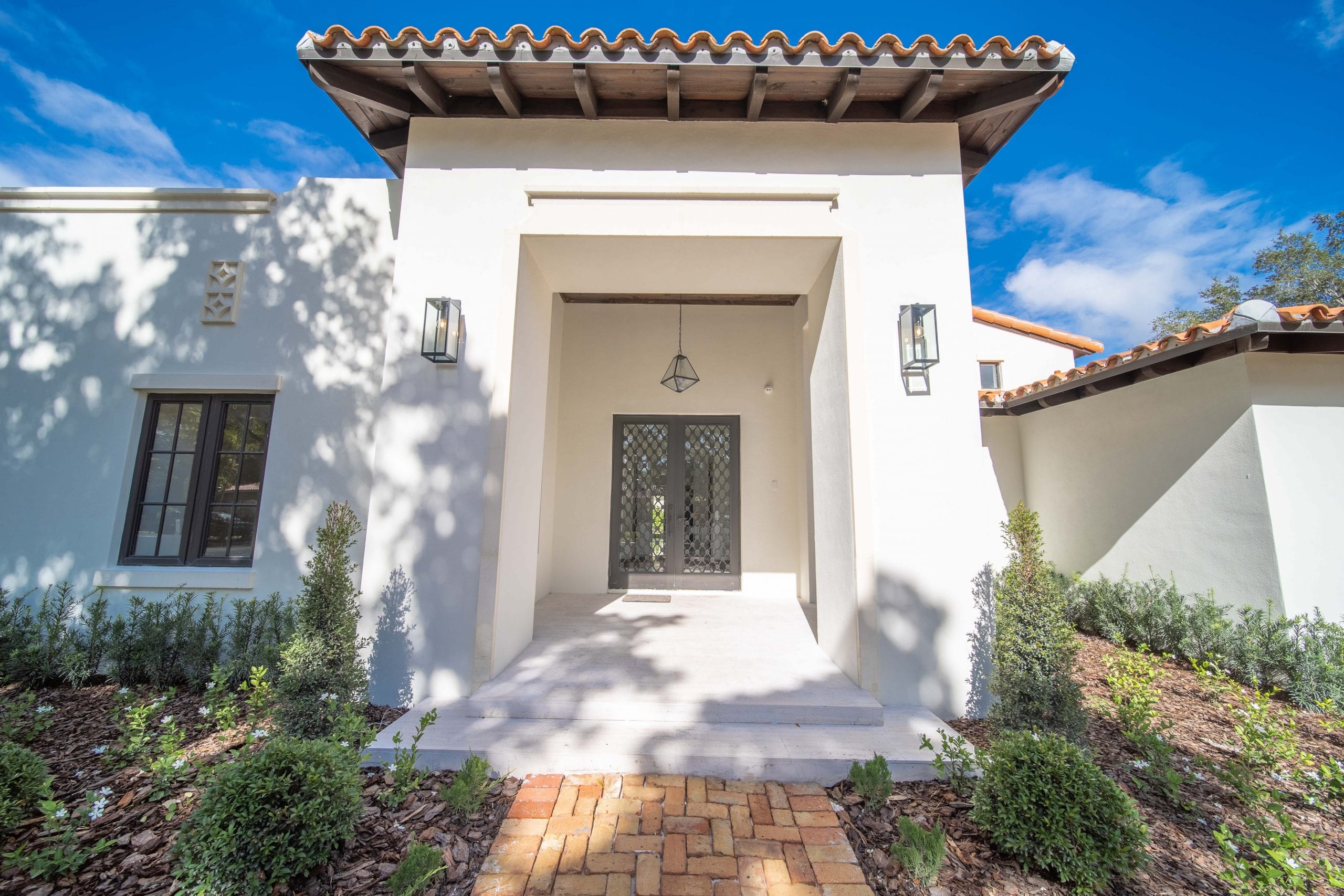 Beautiful Spanish Mansion in The Gables' Country Club Neighborhood ...