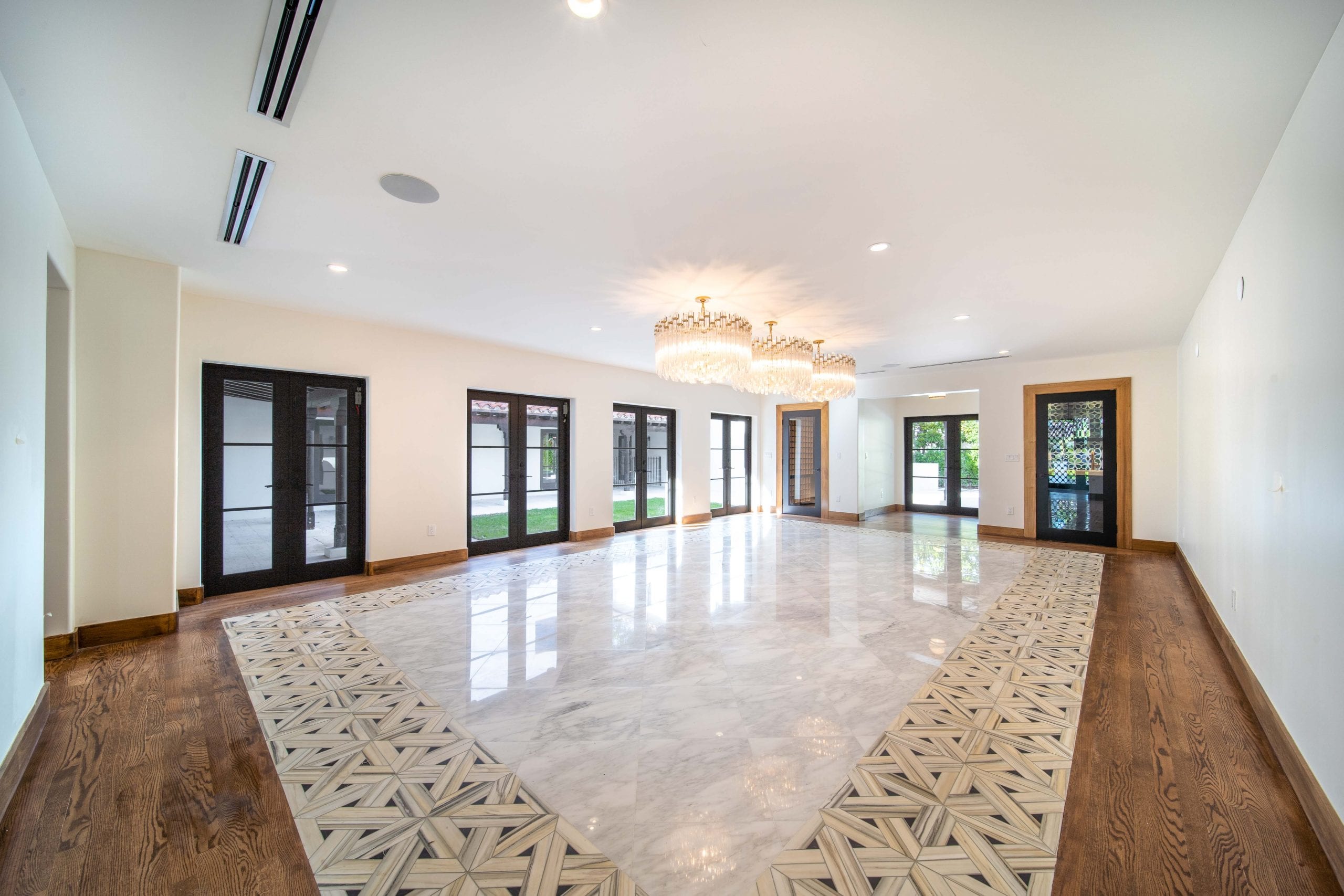 Beautiful Spanish Mansion in The Gables' Country Club Neighborhood ...