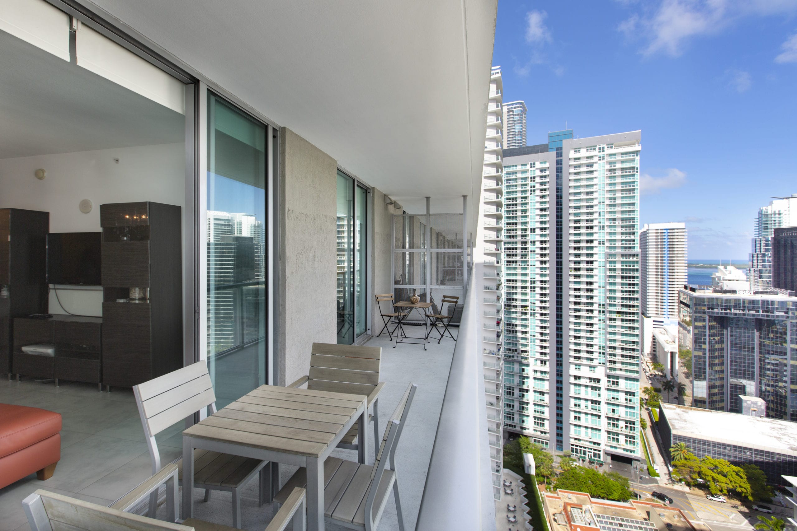 Furnished One Bedroom in Elegant Brickell High-rise | Sea Grove Realty