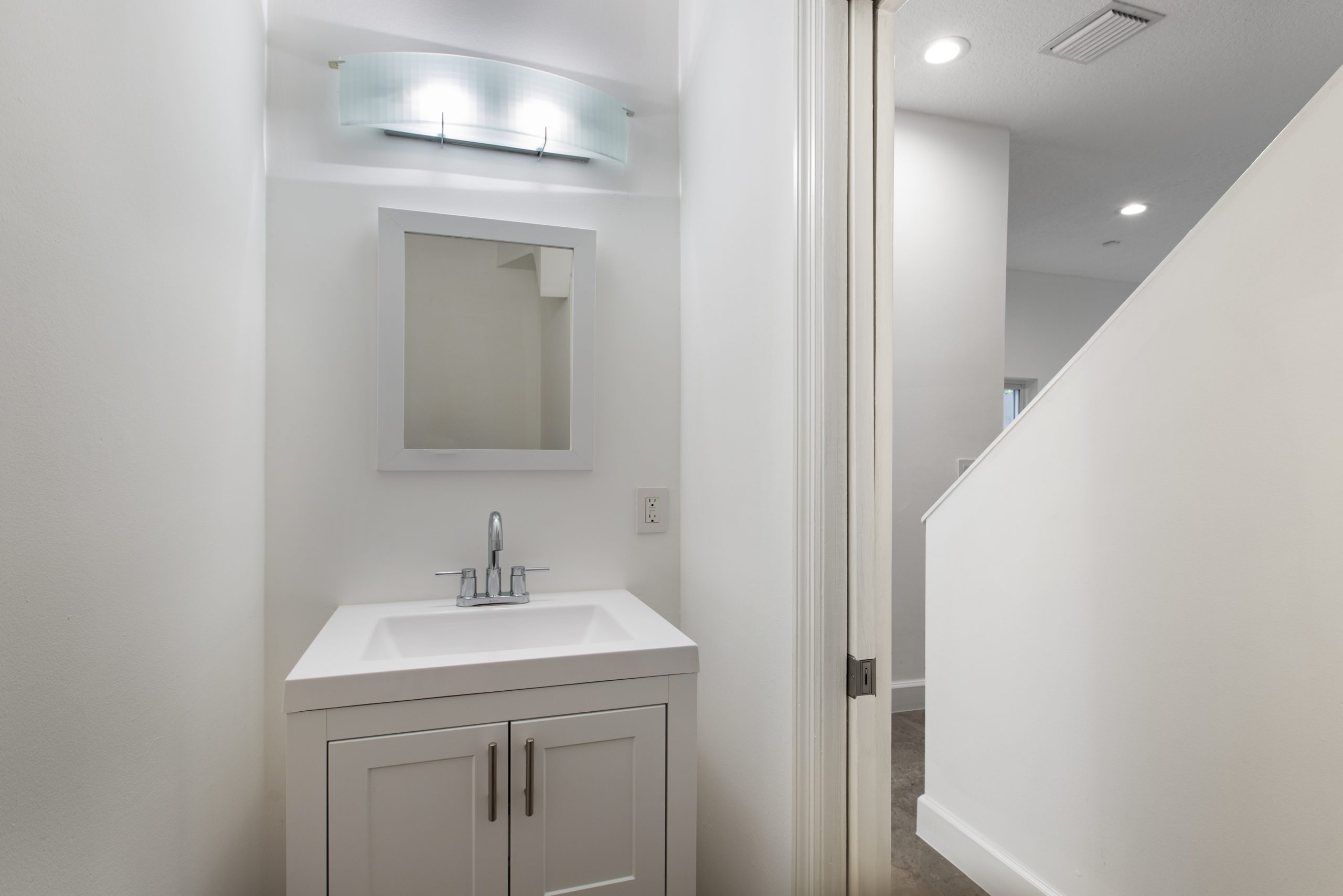 Updated 3 Bedroom Townhouse in Classic Grove Community | Sea Grove Realty