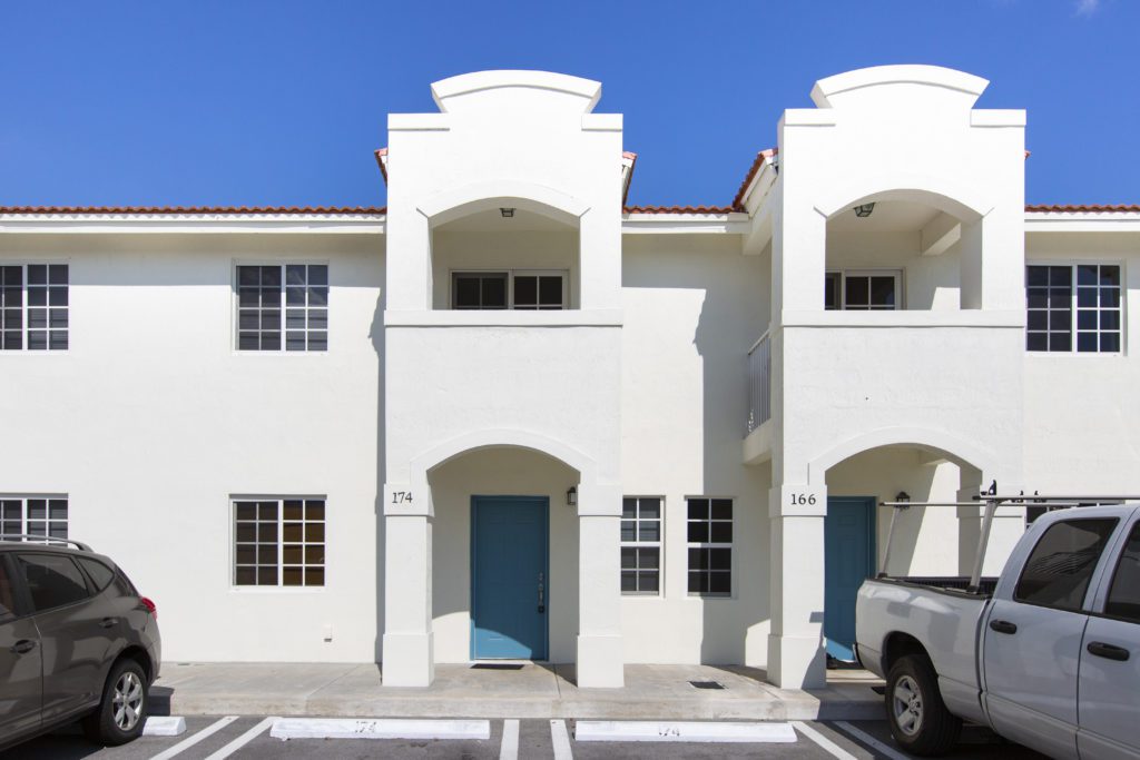 Three Bedroom Townhouse in Florida City | Sea Grove Realty