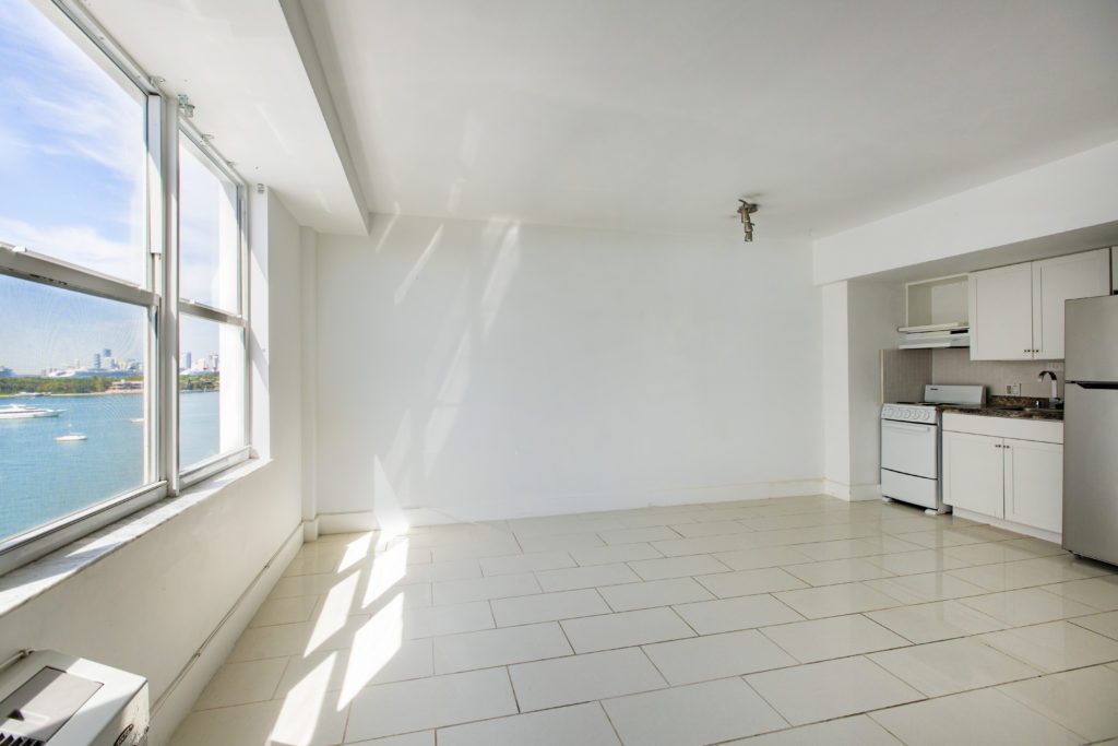 Miami Beach Studio On The Bay | Sea Grove Realty