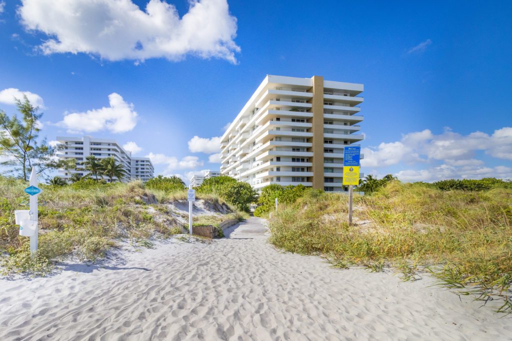 Two Bedroom at the Oceanfront Commodore Club in Key Biscayne for Lease ...