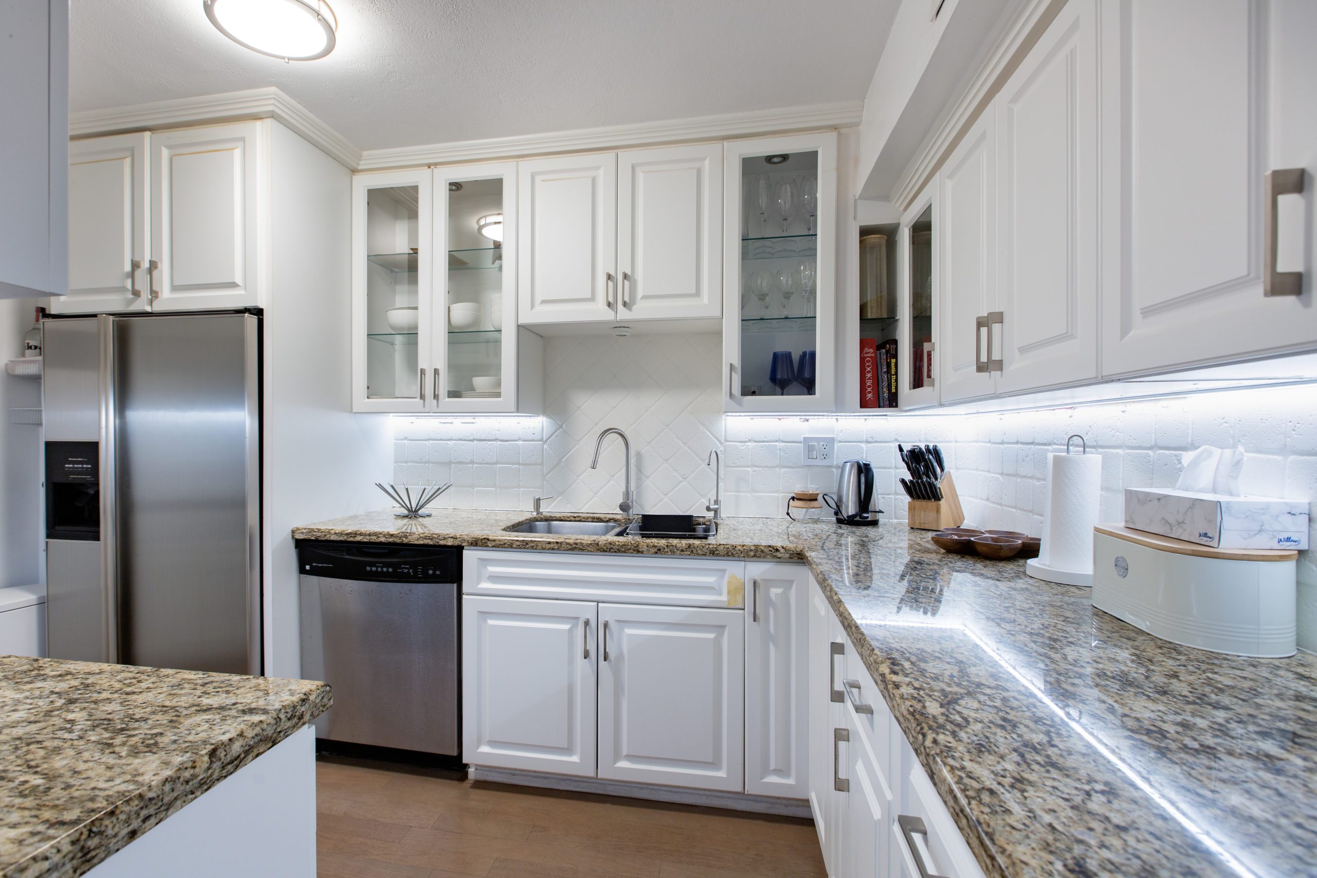 3 Bed Corner Unit at the Galen Breakers Condo in Key Biscayne for Lease ...